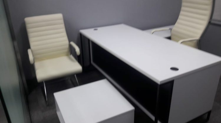 Provis Office - Four Style